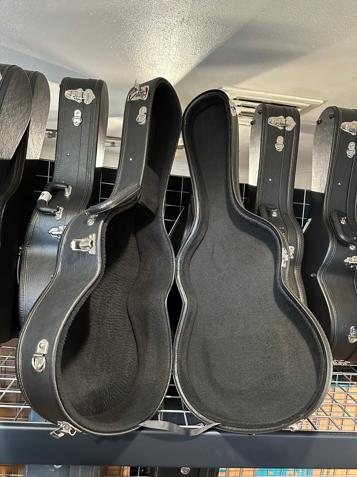 Vihuela Hard Shell Cases – TheVihuelatvStore